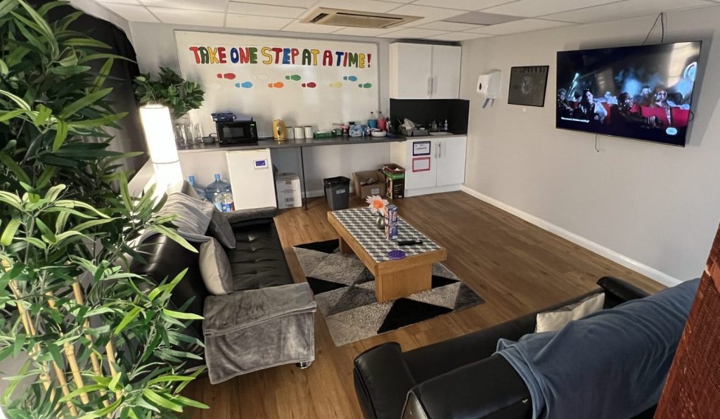 Crisis Café - Nightlight